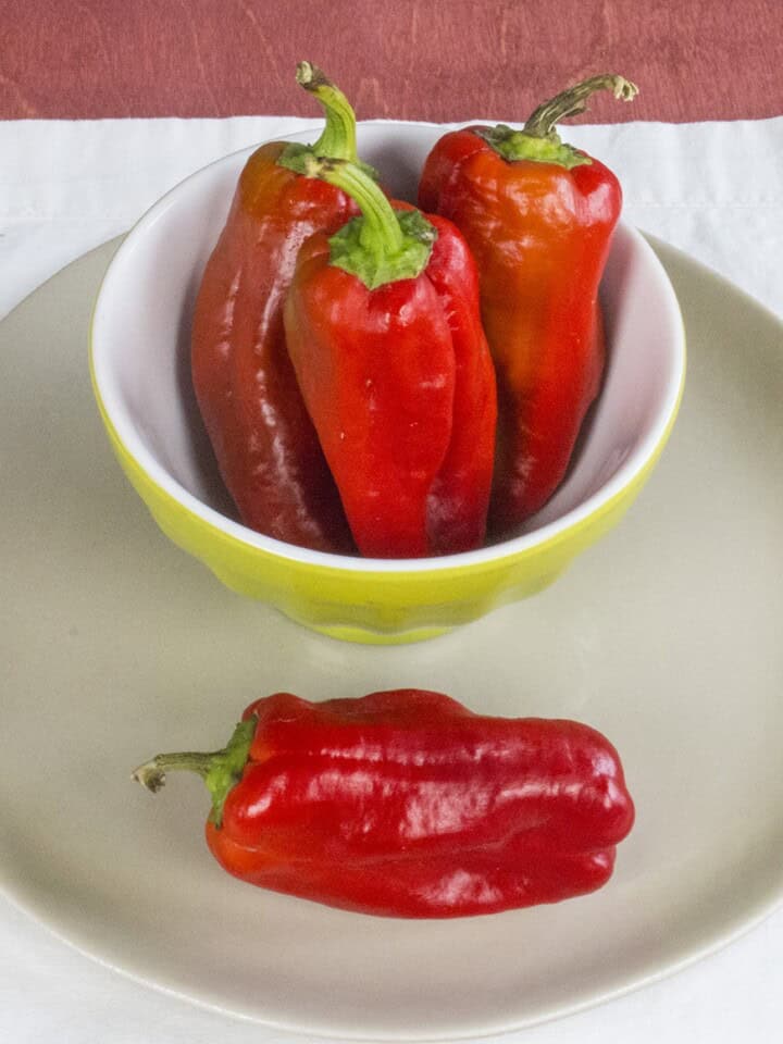 Sweet & Mild Chili Peppers - Chili Pepper Madness
