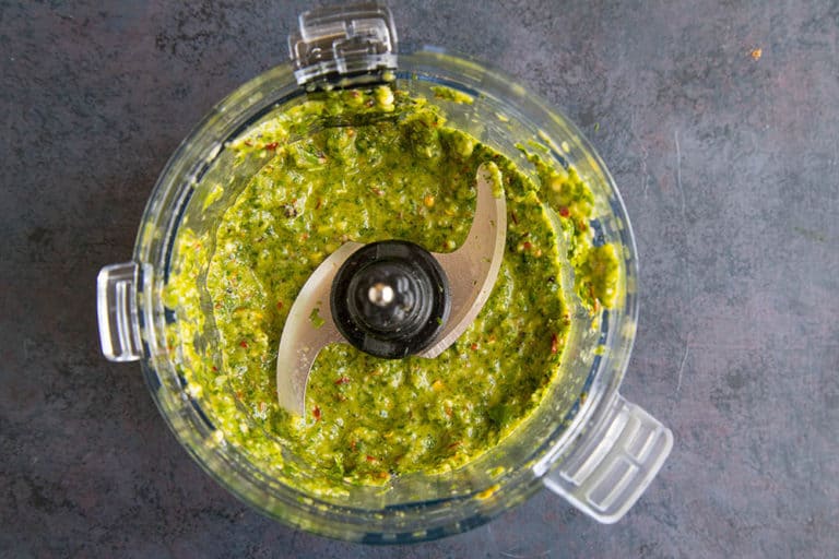 Zhug Recipe (Yemenite Green Hot Sauce) - Chili Pepper Madness