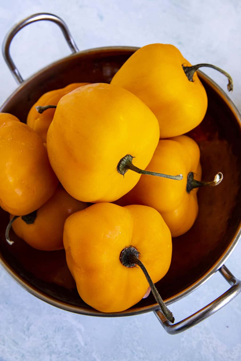 Manzano Peppers: All About Them - Chili Pepper Madness