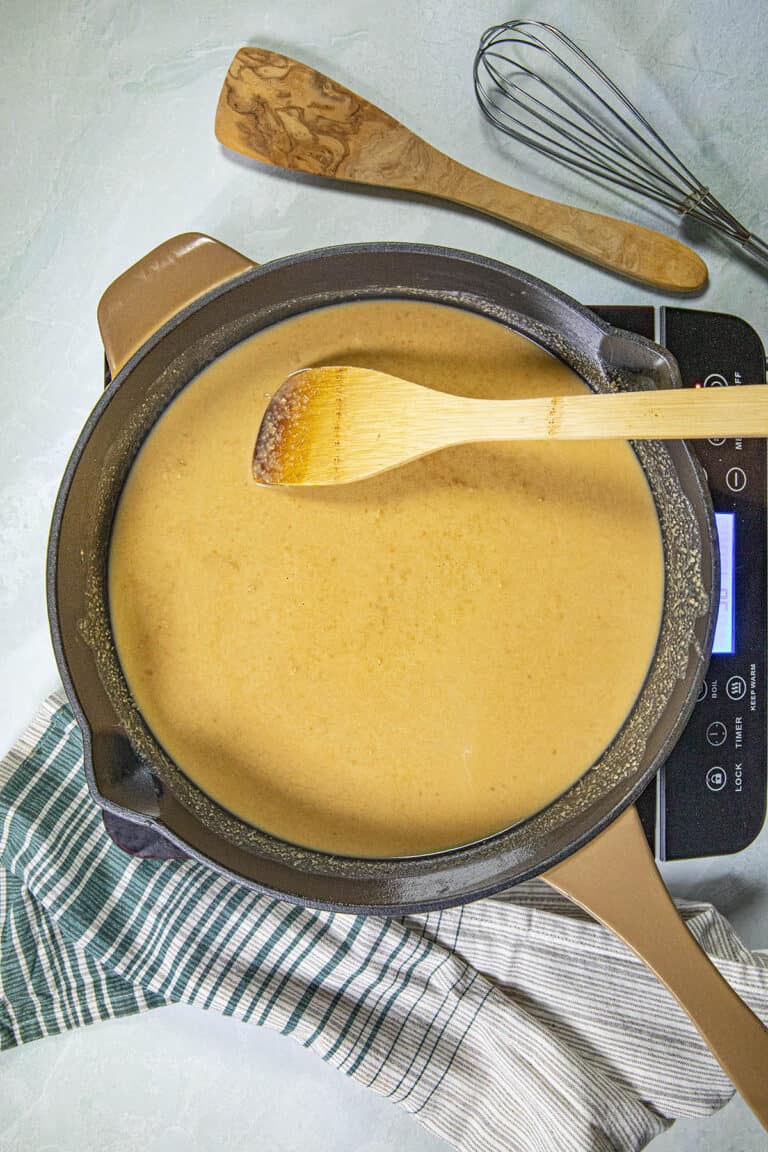 How to Make a Roux (Easy Roux Recipe) - Chili Pepper Madness