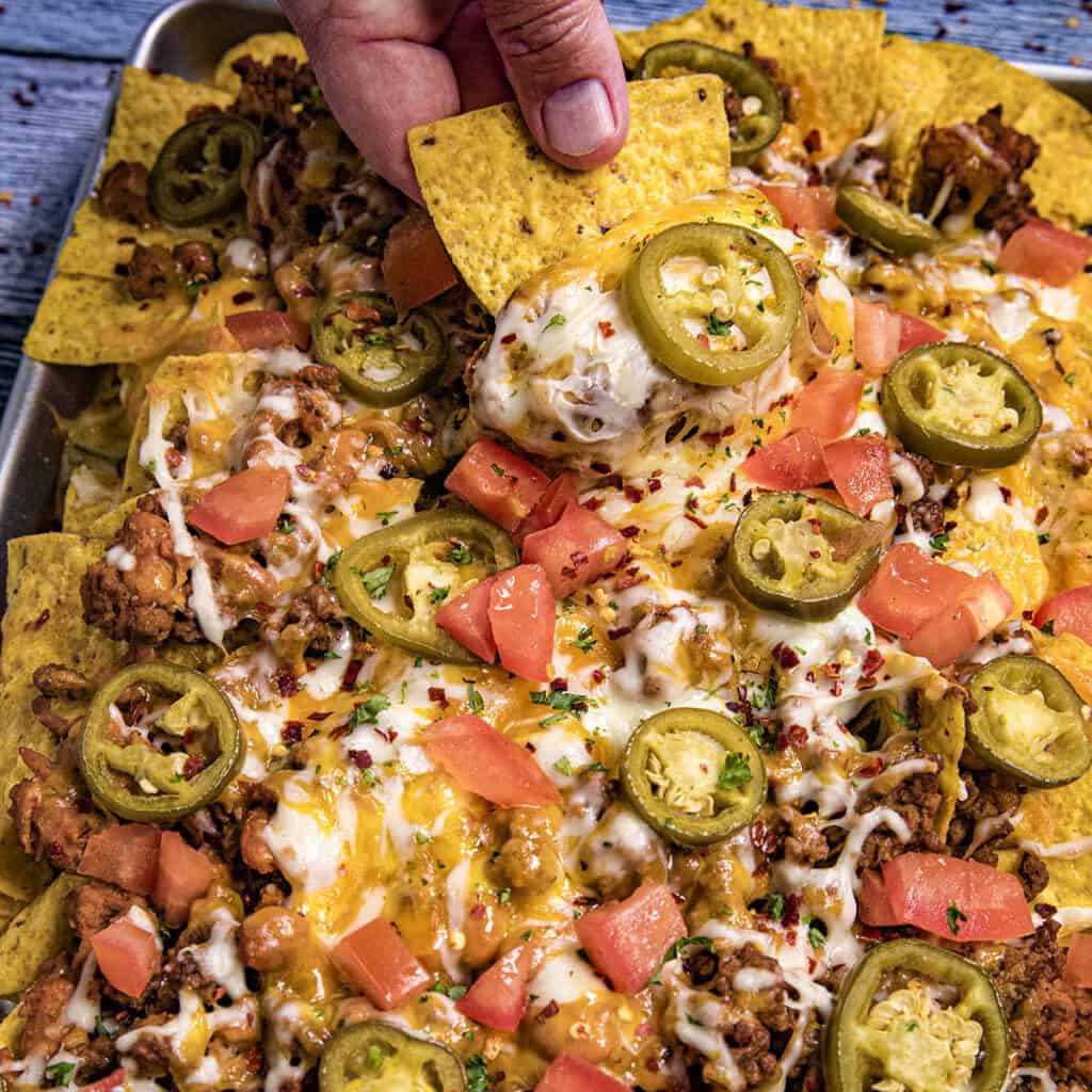 Easy Nachos Recipe - Chili Pepper Madness