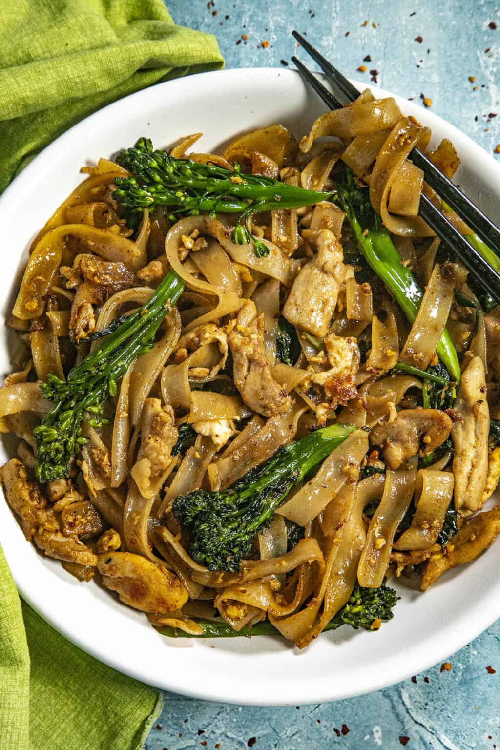 Pad See Ew Recipe (Stir Fried Thai Noodles) - Chili Pepper Madness