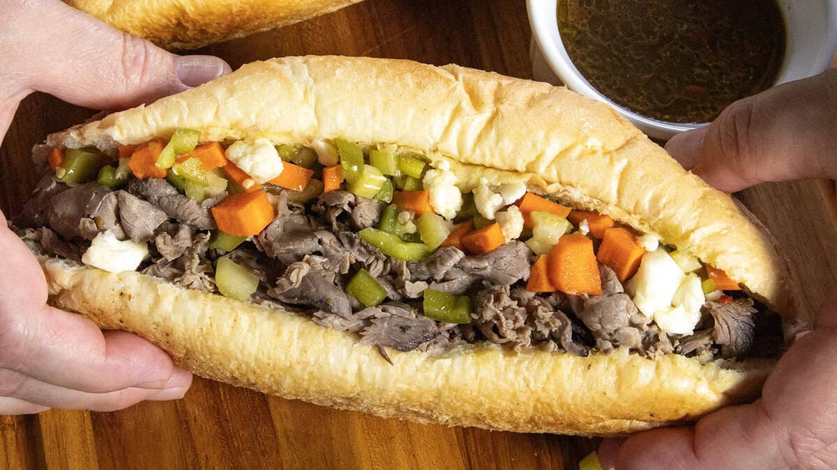 Easy Italian Beef Sandwich (Chicago Style) - Chili Pepper Madness