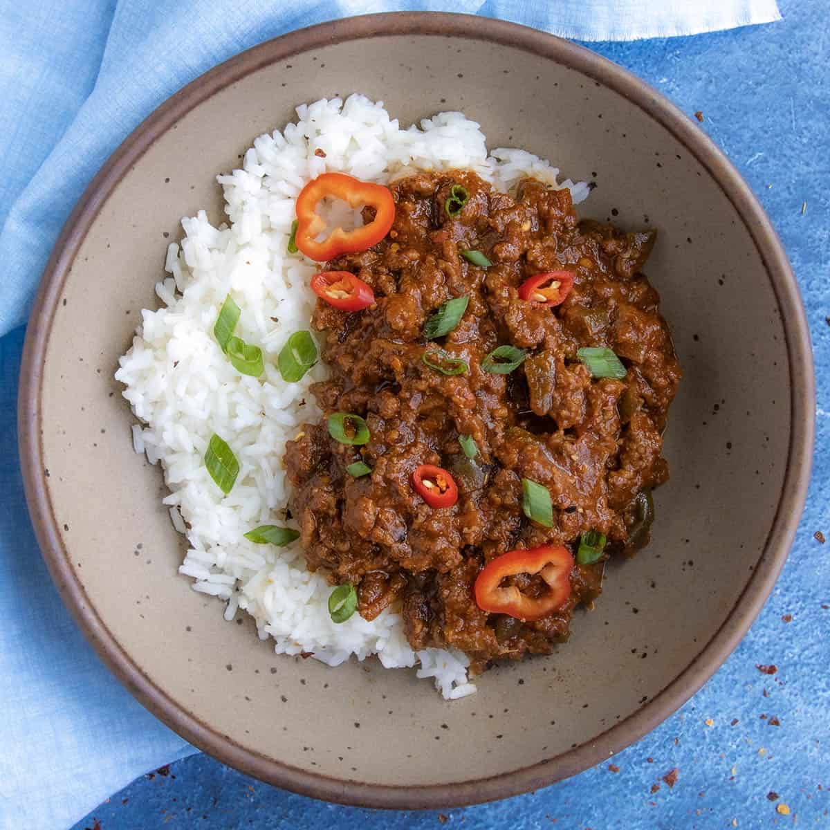 Korean-Style Gochujang Ground Beef Bowls - Chili Pepper Madness