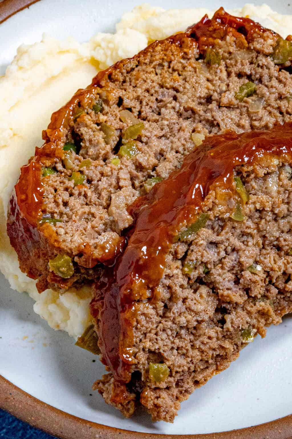 Southern Meatloaf Recipe (Classic, Tender & Flavorful) - Chili Pepper ...